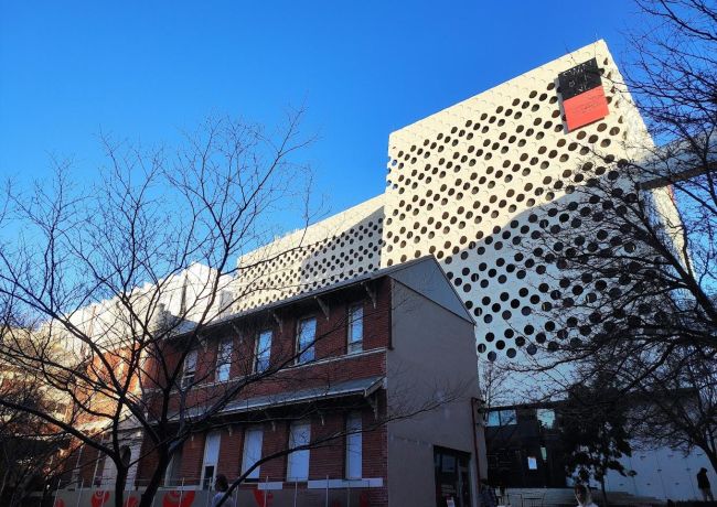 斯威本科技大学